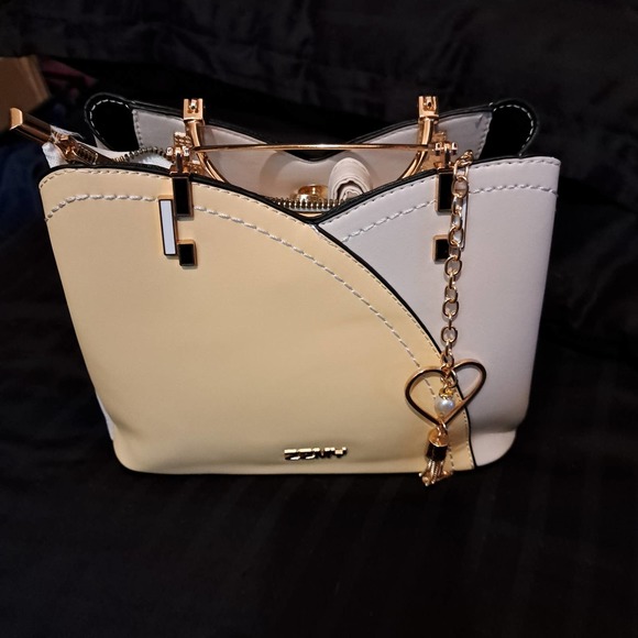 Private | Bags | New With Tags Darling Yellow And Cream Gold Metal ...